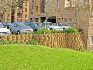 L11 Retaining Block - Mobicast Bricks | Blocks | Pavers | Kerbs