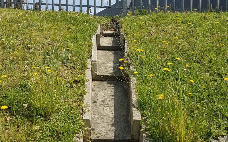 Embankment Chute - Mobicast Bricks | Blocks | Pavers | Kerbs