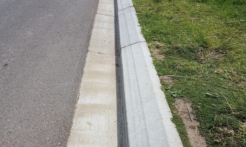 Figure CK1 (Combi Kerb) - Mobicast Bricks | Blocks | Pavers | Kerbs