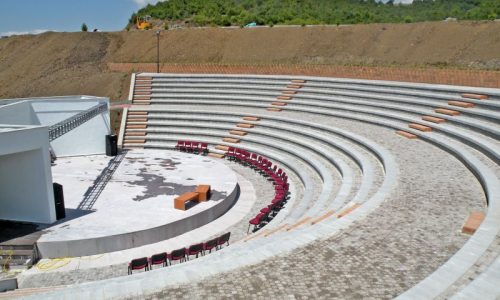 4x4 Multi Step Block - Mobicast Bricks | Blocks | Pavers | Kerbs